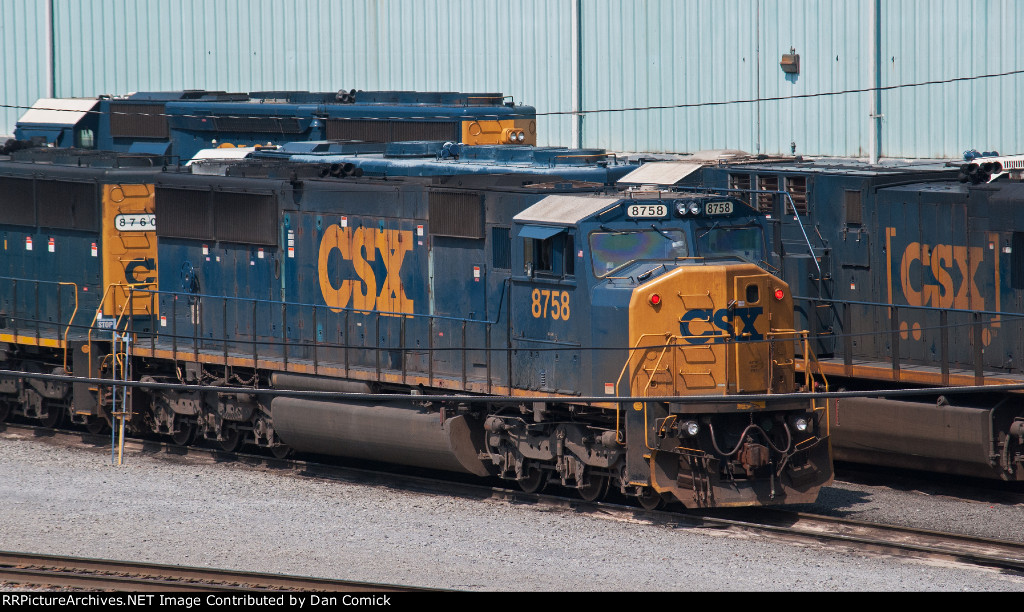CSX 8758